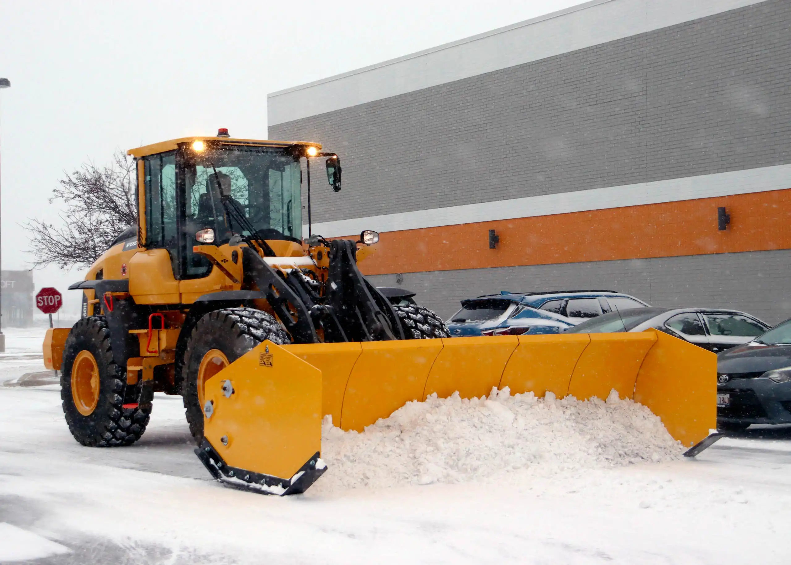 Commercial Snow Removal & Ice Management